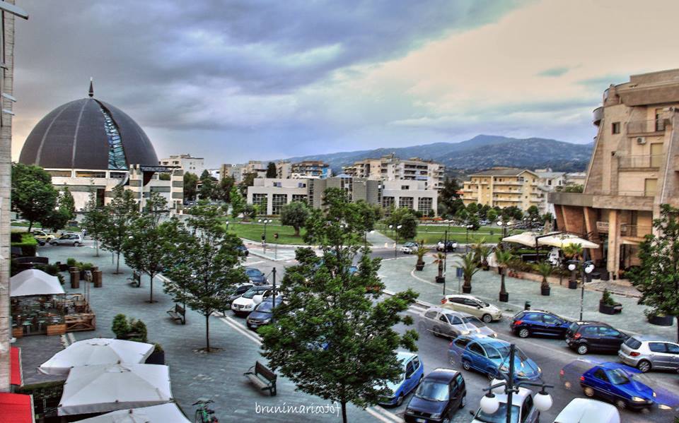 CALABRIA | L’Ambasciatrice del Kosovo in visita a Rende - Italia chiama ...