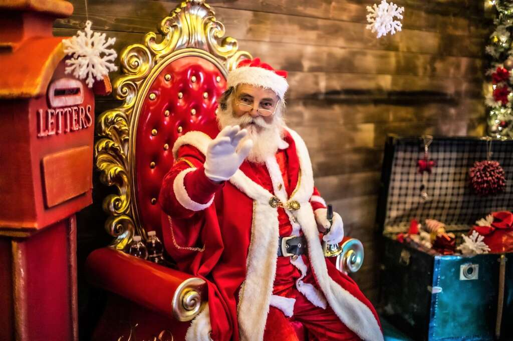 FOTO | Roma, inaugurato CHRISTMAS WORLD a Villa Borghese - Italia ...