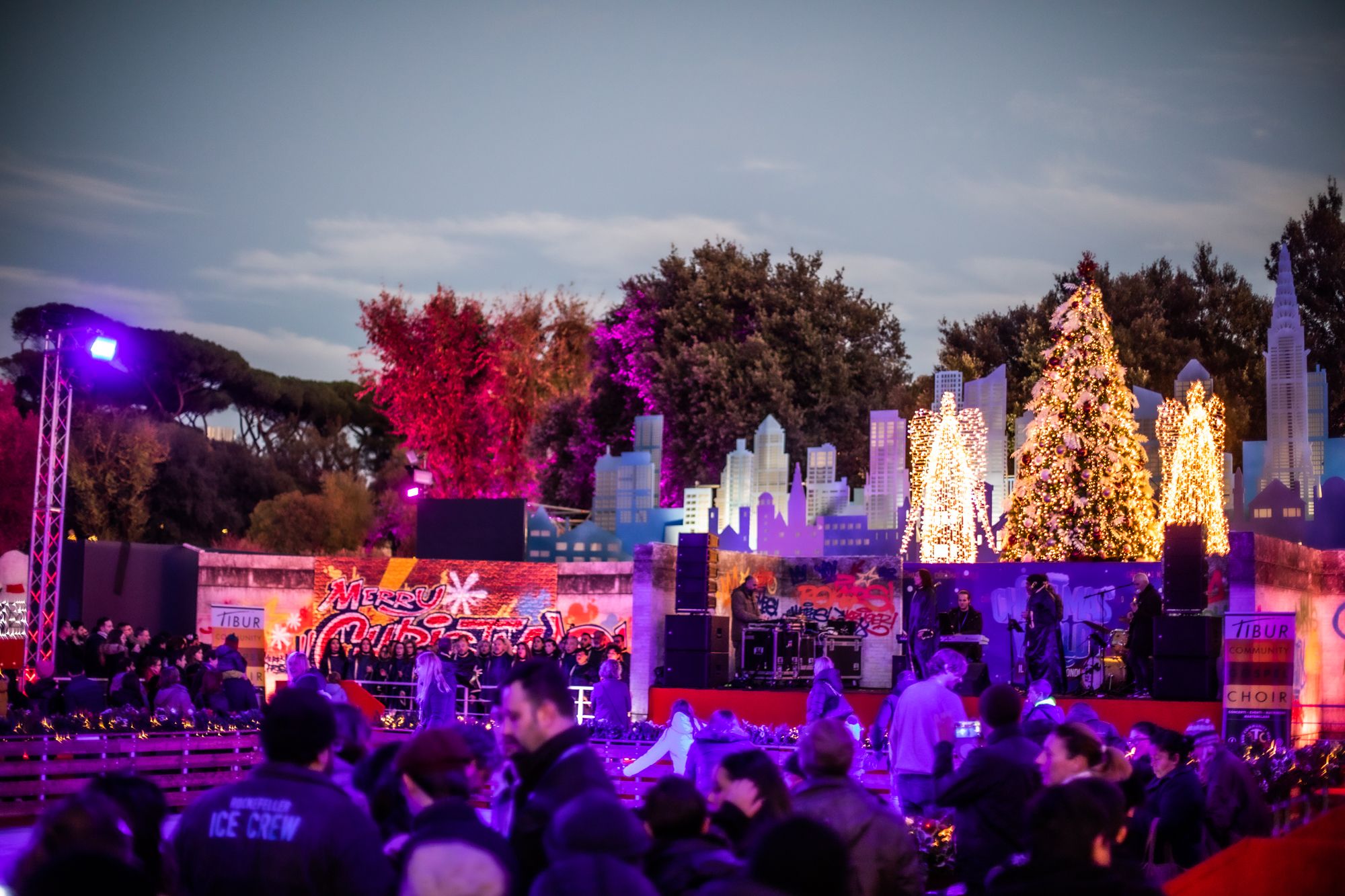 FOTO | Roma, inaugurato CHRISTMAS WORLD a Villa Borghese - Italia ...